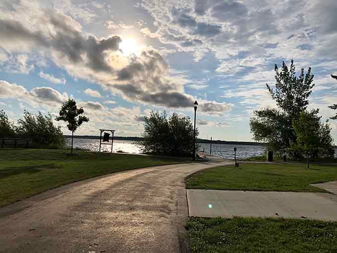 Evening clouds paint the sky in shades that would make even a giant lumberjack pause to admire the view.