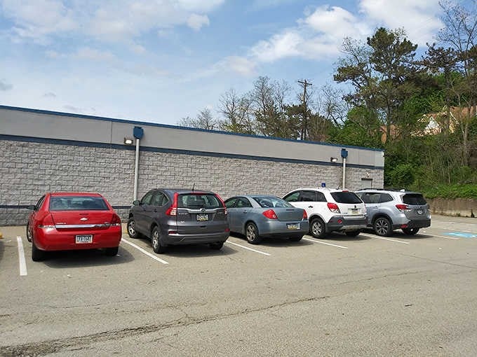 Plenty of parking means you can load up your car with treasures without circling endlessly.