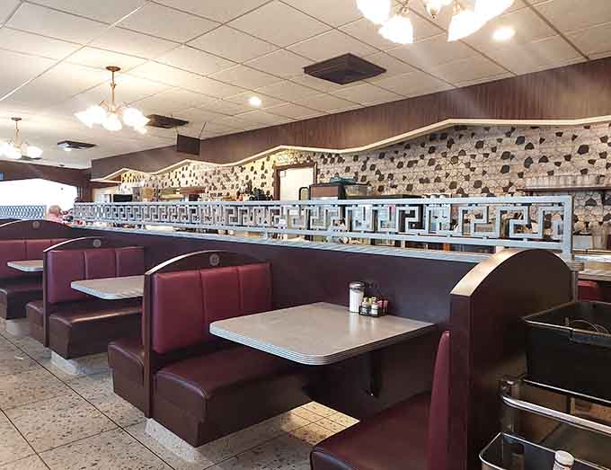 Individual jukeboxes at every booth mean you control the soundtrack while you tackle your turkey club sandwich.