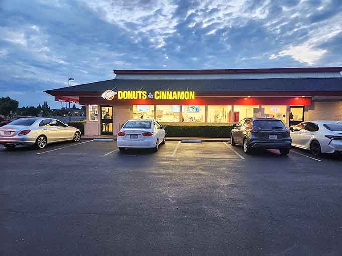 That parking lot at dusk tells you everything: people come here early, often, and in serious numbers.