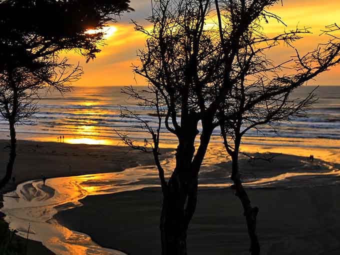 Pacific sunsets here paint the sky in colors that make you forget whatever was stressing you out.