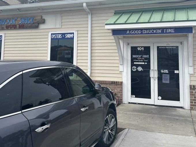 Easy parking means the hardest part of your visit is deciding what to order first.