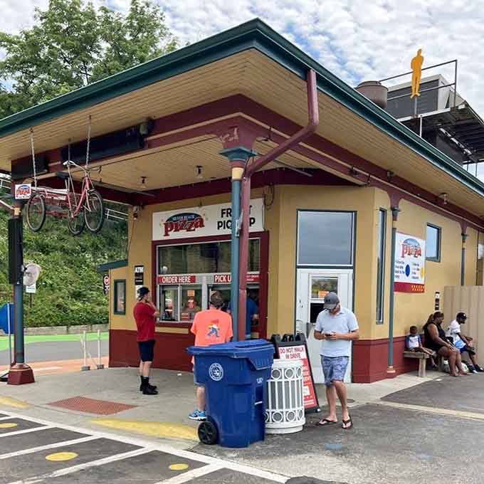 The takeout window serves quick slices for beachgoers who can't wait &ndash; instant gratification done the right delicious way.