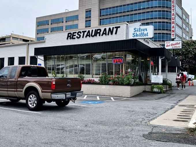 That parking lot has seen everything from Cadillacs to Teslas, because good breakfast transcends all generations and tax brackets.