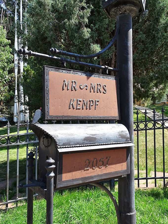 Even the mailbox gets the artistic treatment here, because when you're this committed to kinetic art, why stop at sculptures?