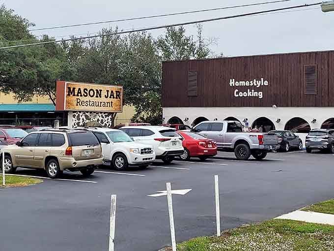 When the parking lot looks like this, you know the locals have spoken about the food inside.