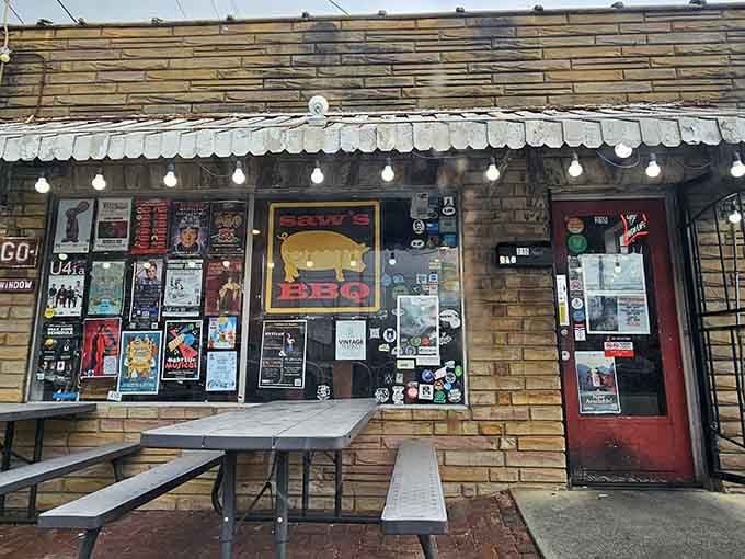 Those string lights and picnic tables tell you everything: this is where serious barbecue meets serious fried green tomatoes.