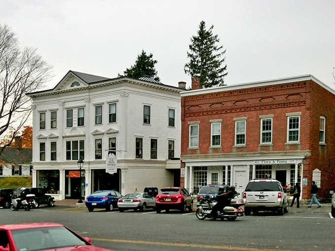 Classic white and red brick buildings line up like they're auditioning for a history documentary.