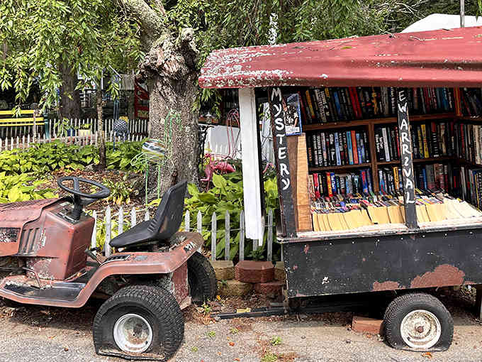 Who needs Barnes & Noble when you can browse books from a rustic truck that's basically a mobile library?
