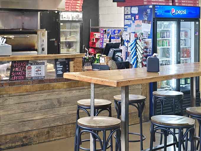 Counter service means less waiting and more eating, which is exactly the priority system pizza deserves.