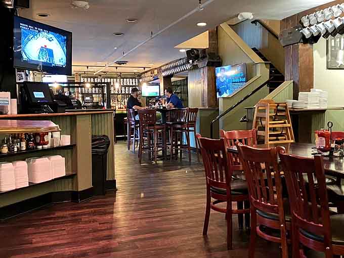 Wood floors, cozy booths, and a bar that knows its business create the perfect trifecta for serious eating.