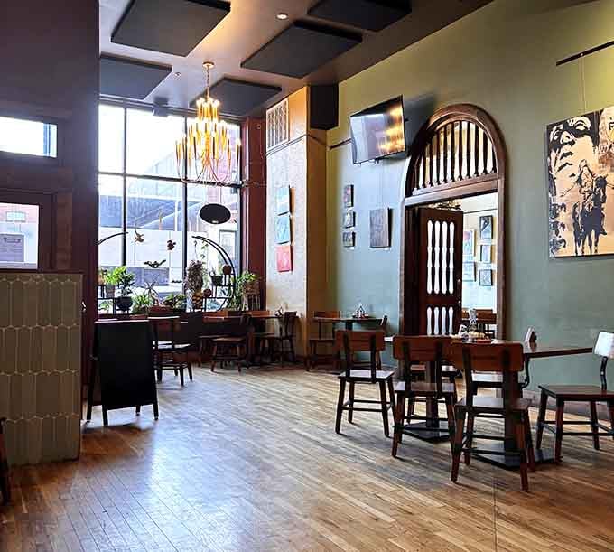 High ceilings, warm wood floors, and artwork that actually makes you pause&mdash;this is what happens when someone gets breakfast ambiance right.