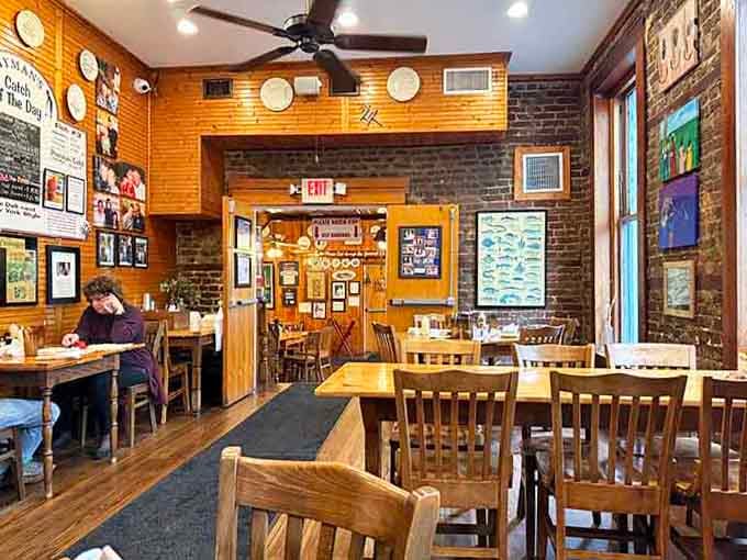 Wood paneling, memorabilia-covered walls, and tables that have hosted countless seafood feasts create pure Charleston charm.