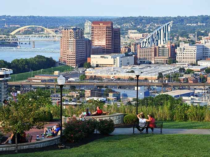 Where rivers meet skylines, this riverside city blends historic charm with modern energy and unforgettable sunsets.