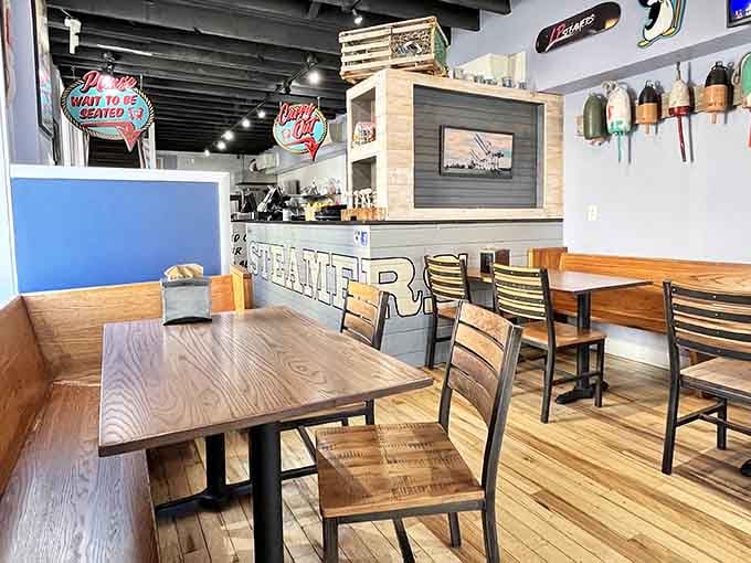 Clean, modern, and ready for the messy business of crab picking without any pretentious nonsense getting in the way.