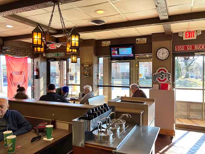 Counter service done right – no fuss, no pretense, just you and some seriously good seafood ahead.