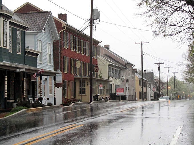 Rain-slicked streets and 18th-century architecture create the kind of atmosphere that makes you forget what century you're in.