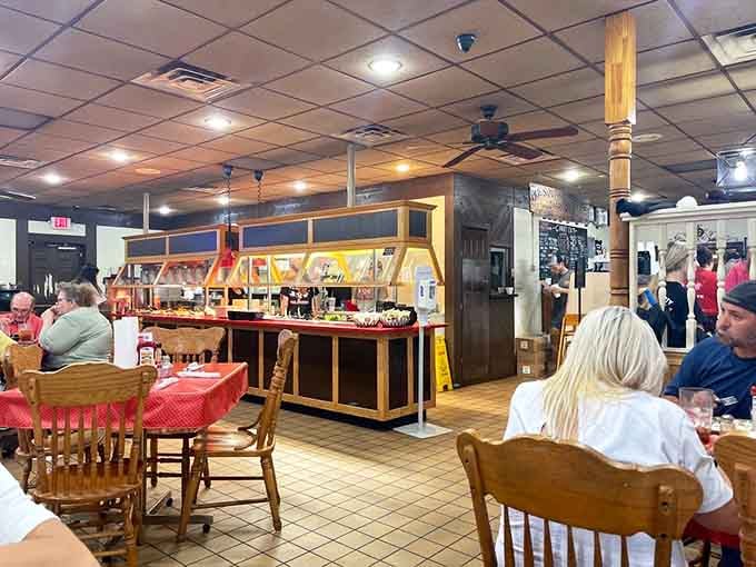 Simple red tablecloths and wooden chairs set the scene for serious eating, with no frills in sight.