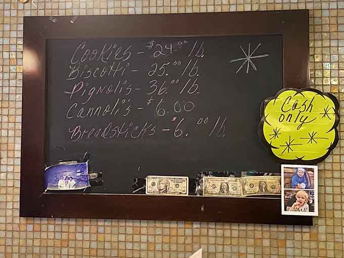 Cash only means faster service and more time for what really matters: eating all that glorious bread.