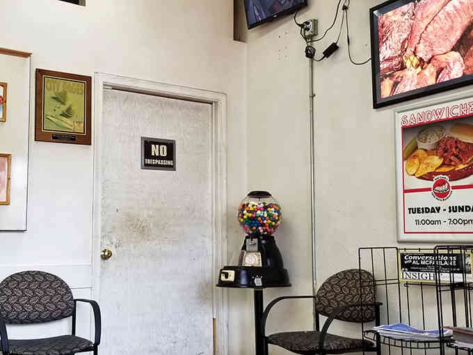 The gumball machine and "No Trespassing" sign perfectly sum up the vibe: whimsical yet serious about barbecue.