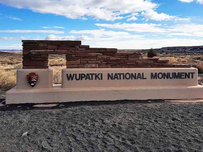 The entrance sign welcomes you to centuries of history without a single velvet rope.