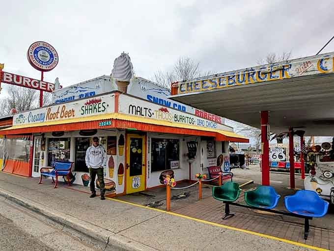 Route 66 nostalgia meets whimsical charm at this rainbow-bright roadside treasure that refuses to take itself seriously.