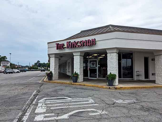 Those white stone columns frame the entrance like a gateway to comfort food heaven, no reservations needed.