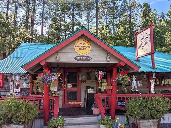 This colorful mountain diner bursting with decorations feels like stepping into your favorite aunt's cozy kitchen.