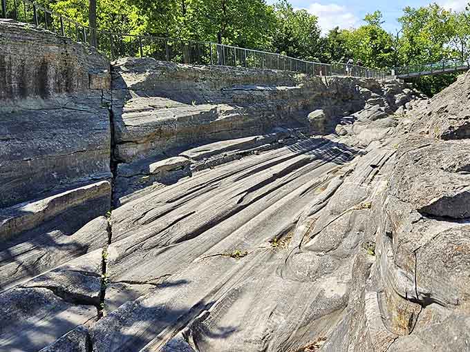The perfectly parallel lines carved into this ancient rock tell the story of ice age power that's almost impossible to comprehend.