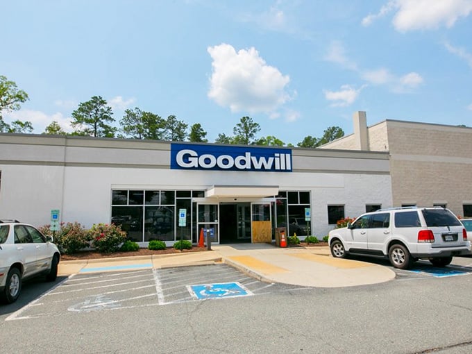 Clean lines and a welcoming entrance promise organized aisles and pleasant browsing inside this Glen Allen favorite.