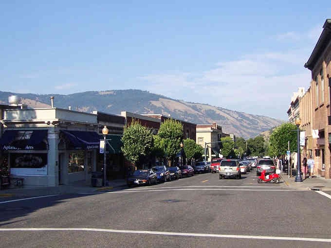 Tree-lined streets and mountain views create the perfect backdrop for Hood River's relaxed downtown wandering.