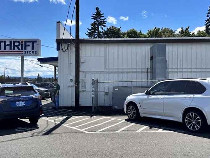 Behind that industrial exterior lies a treasure trove where yesterday's donations become today's perfect discoveries for savvy shoppers.
