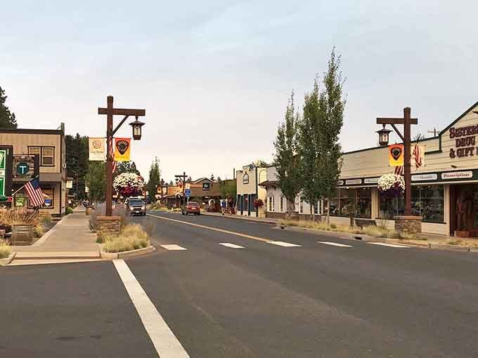 Those hanging flower baskets and Western storefronts create scenes straight from your favorite classic movie sets.