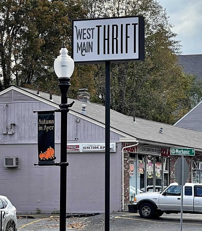 That tall sign makes finding this small-town gem easier than parallel parking on a Sunday afternoon.