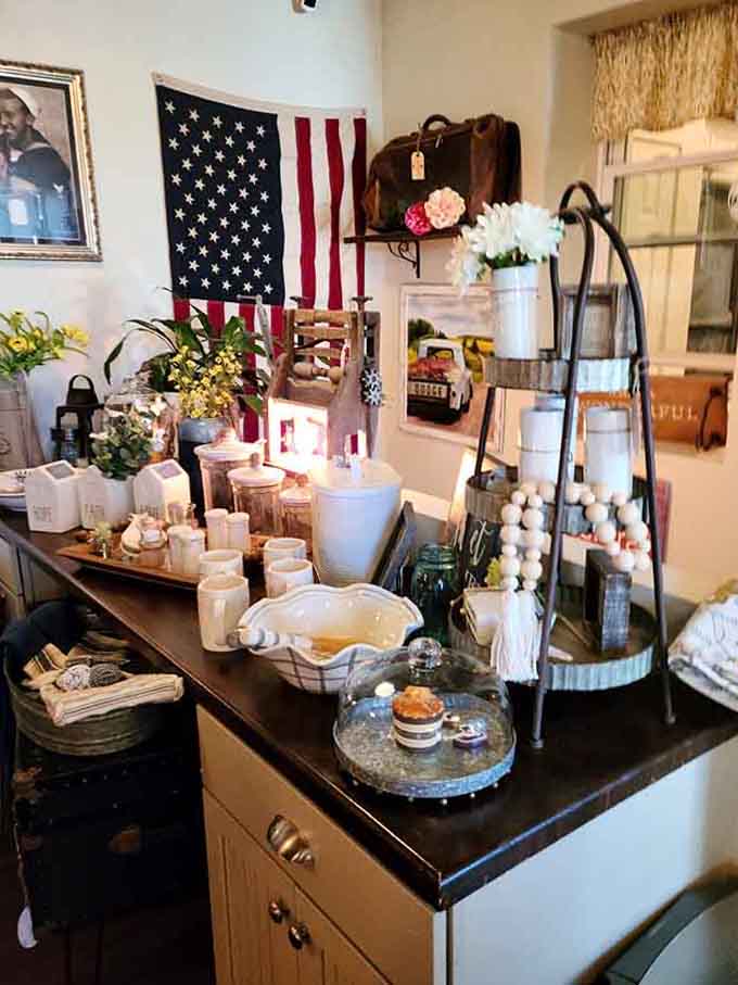 Vintage finds arranged with such care, you'll want to move in and never leave.