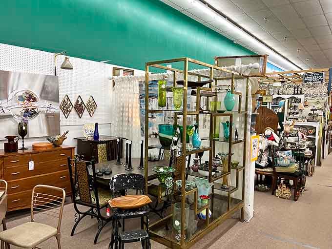 Mid-century modern meets rustic charm in booths that look like they raided every cool grandparent's house.