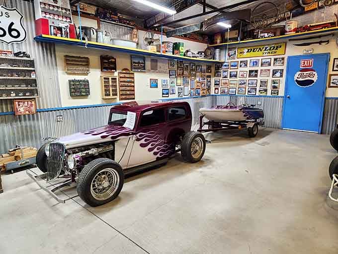 That beauty gleams like it just rolled off a 1950s assembly line for very particular customers.