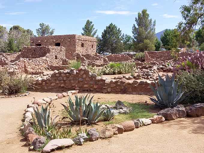 Besh-Ba-Gowah's ancient pueblo ruins prove that Arizona's original residents knew prime real estate when they saw it.
