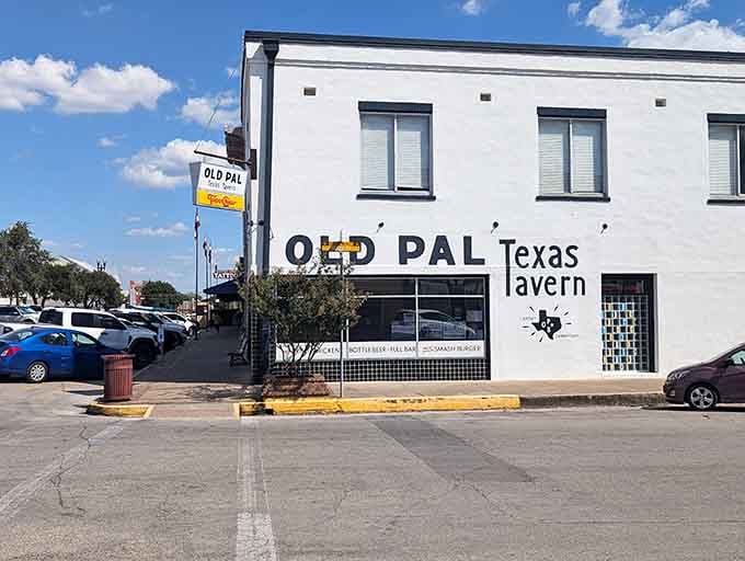 Old Pal Texas Tavern stands ready to serve locals and visitors alike in true Texas fashion.