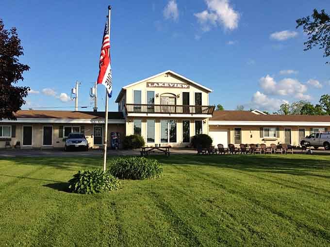 The Lakeview Motel sits ready to welcome visitors who want waterfront views without waterfront prices.