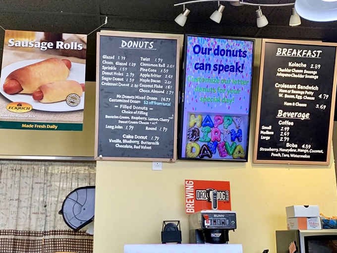 When the menu board says "Our donuts can speak," they're not kidding, they're screaming "eat me" in delicious harmony.