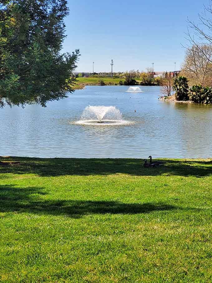 Those fountains dancing across the water create the kind of zen moment your therapist keeps talking about.