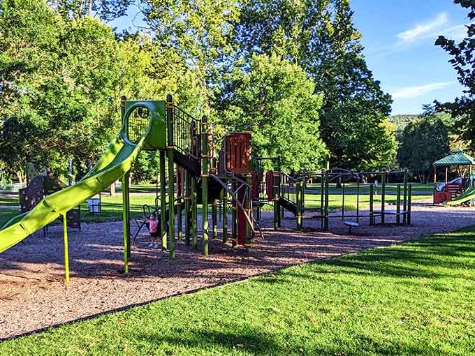 Neahwa Park offers the kind of green space where grandkids can play while you enjoy peaceful surroundings.