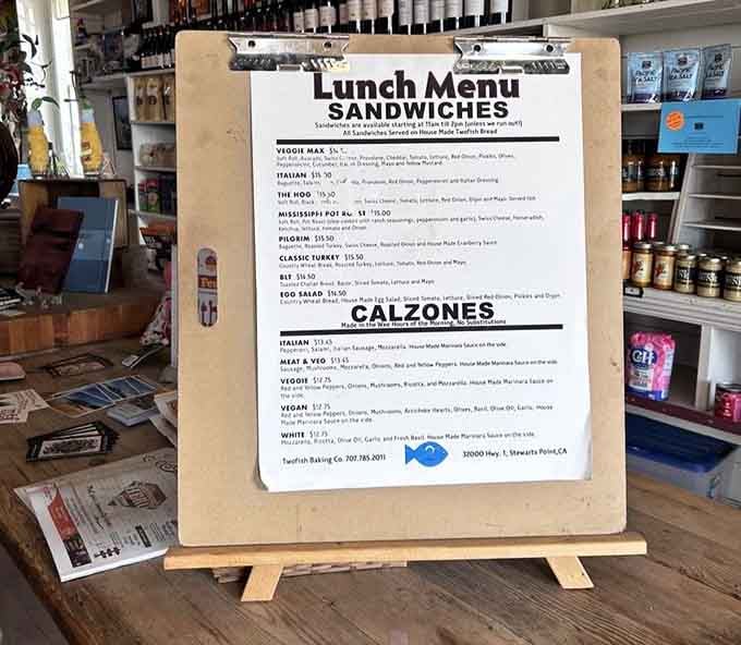 The lunch menu promises sandwiches and calzones that'll make you forget you were just planning to grab gas.