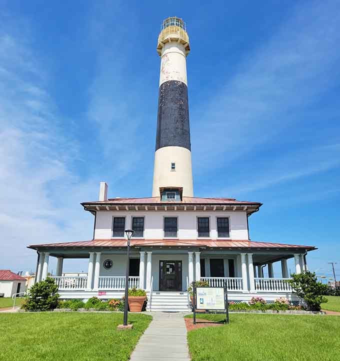 Standing tall with its distinctive black band, this tower reaches toward the clouds like a giant exclamation point of history.