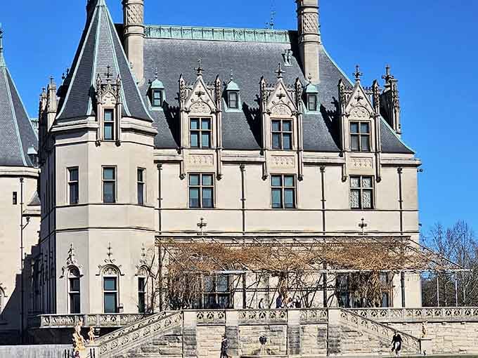 America's largest private residence looks like it could house a few permanent residents who never checked out.