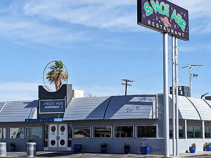 The silver dome gleams like a landed UFO ready to beam up hungry travelers for intergalactic dining.