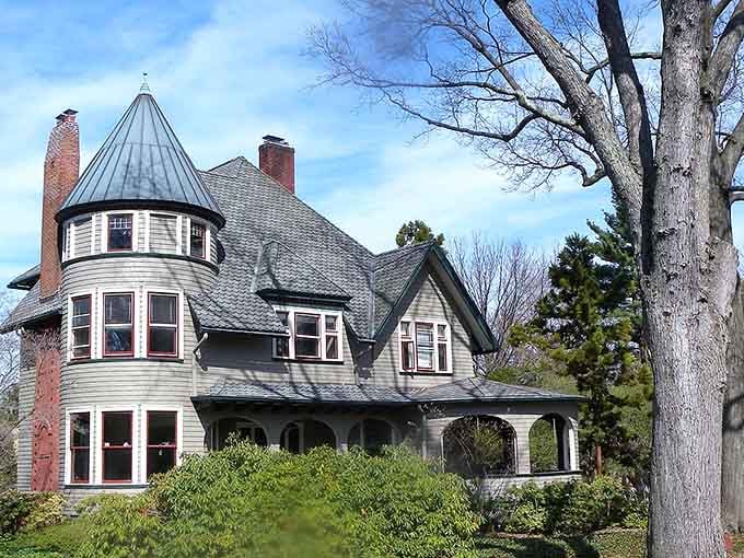 That turret catches the light beautifully, giving serious Clue board game vibes but way more charming.