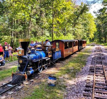 You'll Absolutely Love These 6 Day Trips You Can Take By Train In Wisconsin