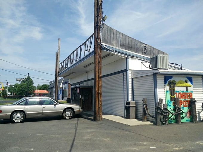 The casual corner location proves great seafood doesn't need fancy addresses, just passionate people cooking it.